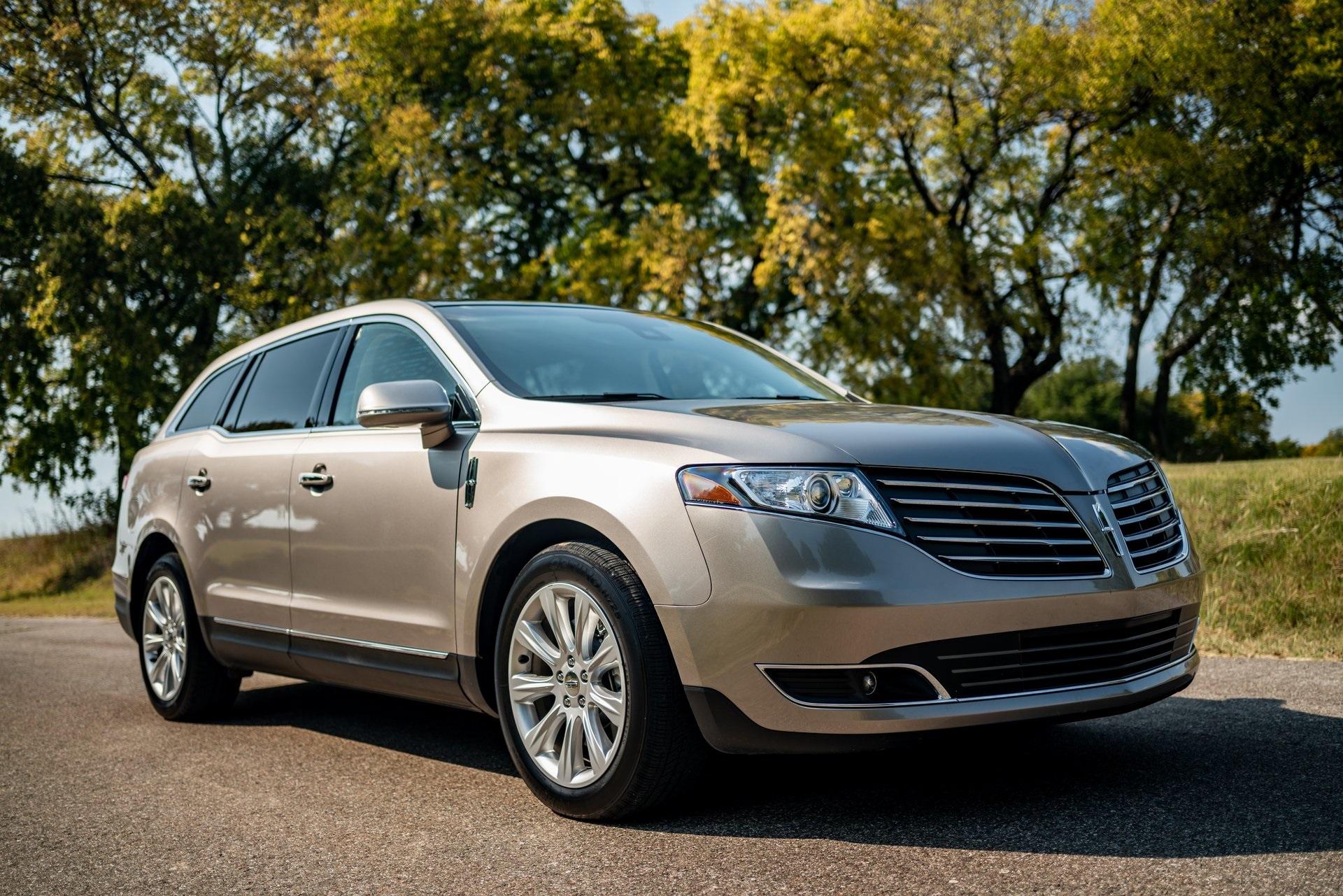 2019 Lincoln Mkt 2019 Lincoln MKT Specs, Prices, MPG, Reviews